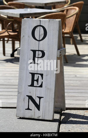 wooden stand-up sign OPEN Stock Photo - Alamy