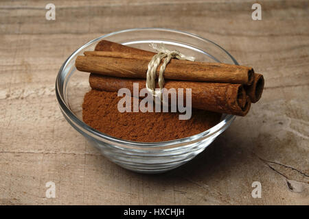 Cinnamon sticks - pole cinnamon, Zimtstangen - Stangenzimt Stock Photo ...
