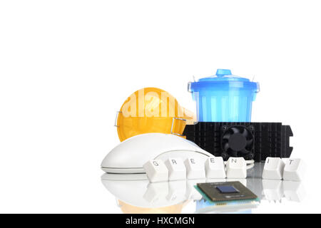 Maus, Computerbauteile und Mülltonnen |Mouse, computer parts and trash ...