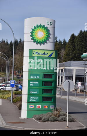 Wemperhardt, Luxembourg. 25th Mar, 2017. The logo of an Aral petrol ...