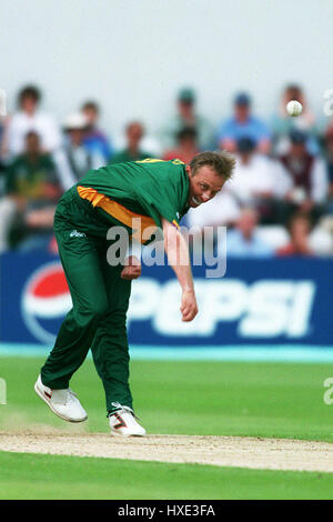 ALLAN DONALD SOUTH AFRICA 19 May 1999 Stock Photo - Alamy
