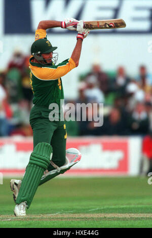 PAT SYMCOX SOUTH AFRICA & NATAL 27 May 1998 Stock Photo - Alamy