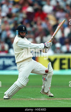 MARK EALHAM ENGLAND & KENT CCC 27 May 1998 Stock Photo - Alamy