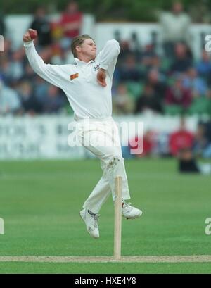 MARTYN BALL GLOUCESTERSHIRE CCC 07 June 1995 Stock Photo - Alamy
