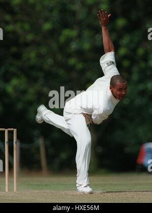 GREG MIKE NOTTINGHAMSHIRE CCC 01 May 1995 Stock Photo - Alamy