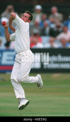 CRAIG WHITE YORKSHIRE CCC 29 June 1994 Stock Photo - Alamy