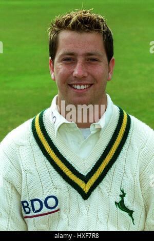 MATTHEW WHILEY NOTTINGHAMSHIRE CCC 12 April 2000 Stock Photo - Alamy