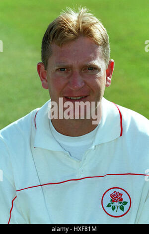 GARY YATES LANCASHIRE CCC 05 April 2000 Stock Photo - Alamy