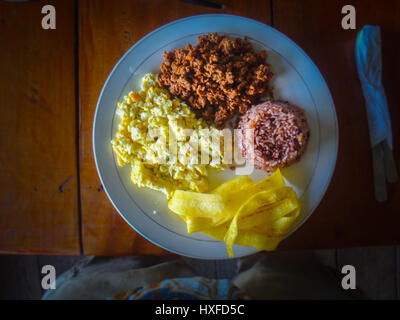 Traditional Nicaraguan breakfast dishes Stock Photo - Alamy
