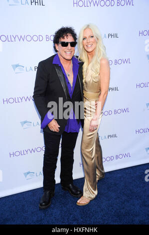 Neal Schon of Journey and wife Michaele Schon leave Giuseppe Franco ...