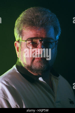 JERRY UMBERGER PRO DARTS WDC 16 January 1995 Stock Photo - Alamy