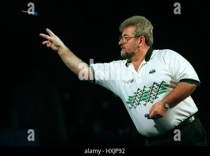 JERRY UMBERGER PRO DARTS WDC 13 January 1995 Stock Photo - Alamy