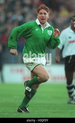 JONATHAN BELL IRELAND & NORTHAMPTON RU 21 November 1995 Stock Photo - Alamy