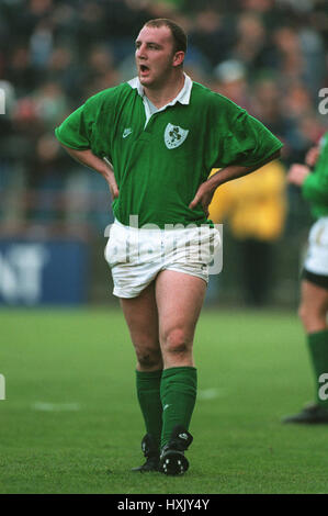 KEITH WOOD IRELAND & GARRYOWEN RU 05 February 2000 Stock Photo - Alamy