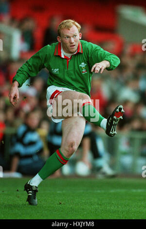 NEIL JENKINS WALES & PONTYPRIDD RU 20 February 1999 Stock Photo - Alamy