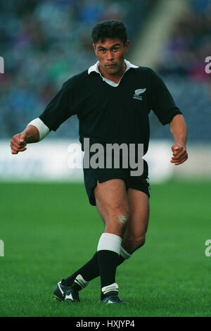 JOHN TIMU NEW ZEALAND RU 29 November 1993 Stock Photo - Alamy