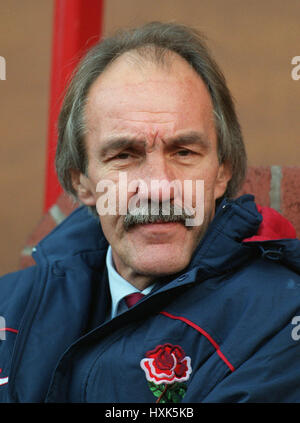 ROGER UTTLEY ENGLAND RUGBY MANAGER 09 December 1997 Stock Photo - Alamy