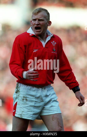 NEIL JENKINS WALES & PONTYPRIDD RU 11 April 1999 Stock Photo - Alamy