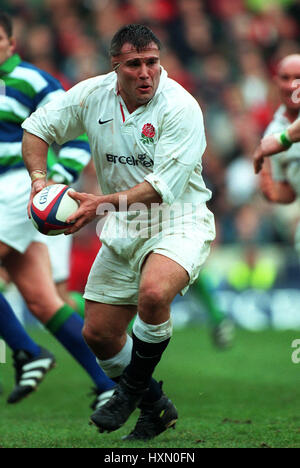 JASON LEONARD ENGLAND & HARLEQUINS RU 05 December 1995 Stock Photo - Alamy