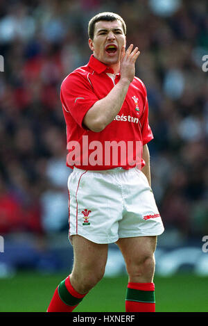IESTYN HARRIS WALES & CARDIFF RU CARDIFF WALES MILLENNIUM STADIUM 10 ...
