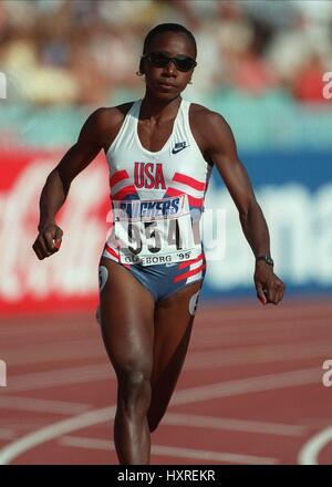 JEARL MILES 400 METRES 08 August 1995 Stock Photo - Alamy
