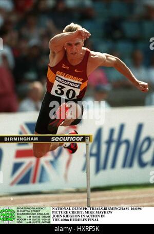 JON RIDGEON 400 METERS HURDLES 18 June 1996 Stock Photo - Alamy