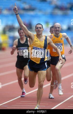 SIMON LEES 800 METRES CITY OF MANCHESTER STADIUM MANCHESTER ENGLAND 16 ...