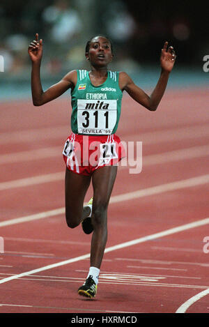 GETE WAMI 10000 METRES WINNER SEVILLE 99 23 August 1999 Stock Photo - Alamy