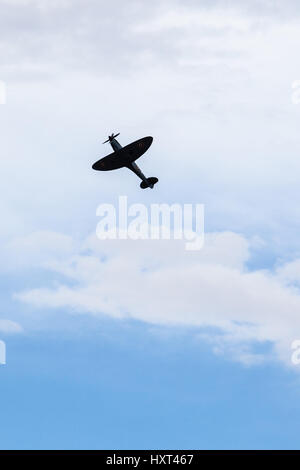Spitfire over Cleethorpes @ Airshow Stock Photo - Alamy