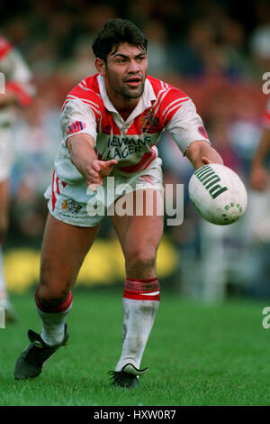 TEA ROPATI ST. HELENS RLFC 12 April 1994 Stock Photo - Alamy