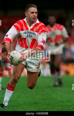 SHANE COOPER ST. HELENS RLFC 14 December 1992 Stock Photo - Alamy