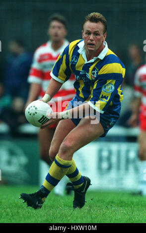 KEVIN ELLIS WARRINGTON RLFC 24 August 1993 Stock Photo - Alamy