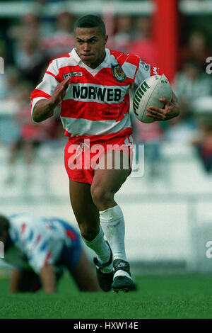 JASON ROBINSON WIGAN RLFC 06 September 1993 Stock Photo - Alamy