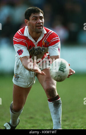 TEA ROPATI ST. HELENS RLFC 14 December 1992 Stock Photo - Alamy
