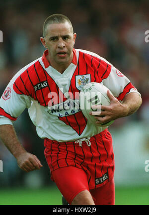 SHANE COOPER ST. HELENS RLFC 27 September 1994 Stock Photo - Alamy