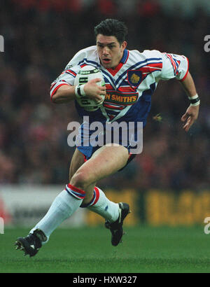DARRYL POWELL GREAT BRITAIN & SHEFFIELD E 21 November 1994 Stock Photo ...
