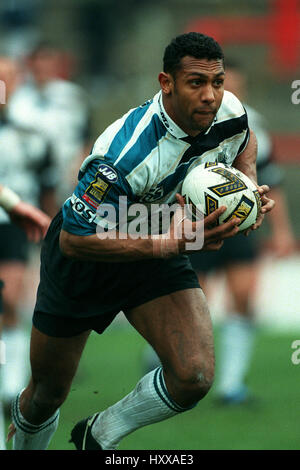 ALAN HUNTE HULL SHARKS RLFC 28 April 1998 Stock Photo - Alamy