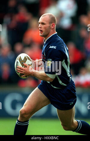 KEITH SENIOR SHEFFIELD EAGLES RLFC 17 April 1999 Stock Photo - Alamy