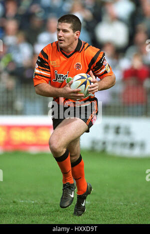 MICHAEL EAGER CASTLEFORD TIGERS CASTLEFORD RUGBY GROUND CASTLFORD ...