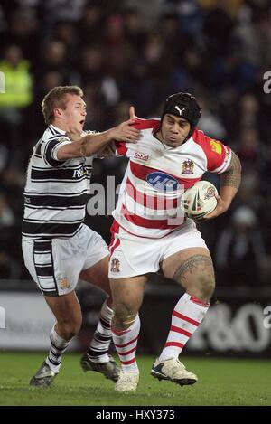 I PALEAAESINA & SCOTT WHEELDON HULL FC V WIGAN WARRIORS RLFC KC STADIUM ...
