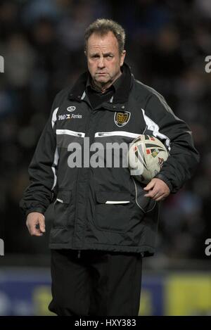 PETER SHARP HULL FC RUGBY LEAGUE COACH KC STADIUM HULL ENGLAND 22 ...