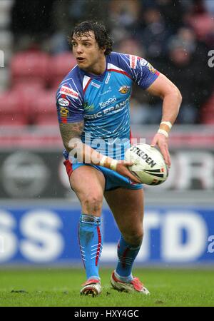 SCOTT GRIX WAKEFIELD WILDCATS RLFC KNOWSLEY ROAD ST.HELENS ENGLAND 02 ...
