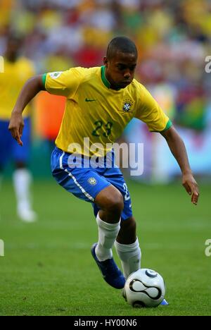 ROBINHO BRAZIL & REAL MADRID WORLD CUP MUNICH GERMANY 18 June 2006 ...