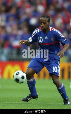 SIDNEY GOVOU FRANCE & LYON STADE DE SUISSE BERNE SWITZERLAND 13 June ...