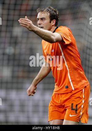 JORIS MATHIJSEN HOLLAND HAMBURG HOLLAND & HAMBURG GREEN POINT STADIUM ...