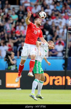 GARETH MCAULEY N IRELAND & SAM WALES V NORTHERN IRELAND EURO PARC DES ...