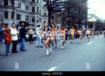 Allison Roe (NZL) winner of the 1981 Boston Marathon Stock Photo - Alamy