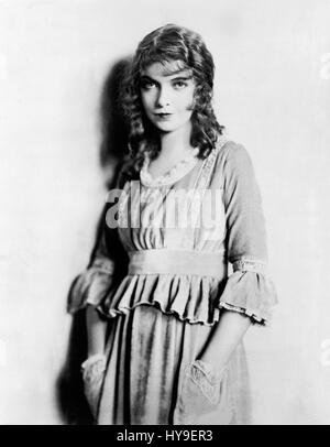 Lillian Gish was an iconic actress in early Hollywood. Known for her ...