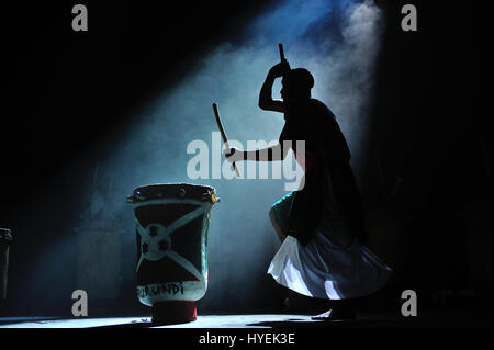 Africa, artists, Burundi, drums Karyenda, ethnic, jumping, music ...