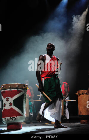 Africa, artists, Burundi, drums Karyenda, ethnic, jumping, music ...